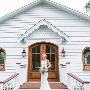 Southern Bella Chapel - Southern House & Garden