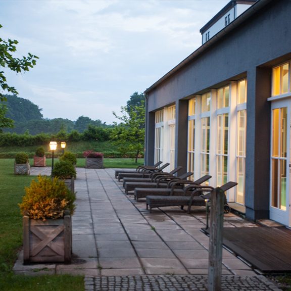 Fotogalerie & Videos von Schloss Basthorst - Sommerurlaub am Schlosssee