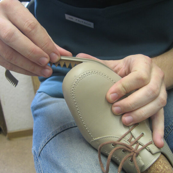 Wie ein Schuh entsteht - Schuh-Junkel